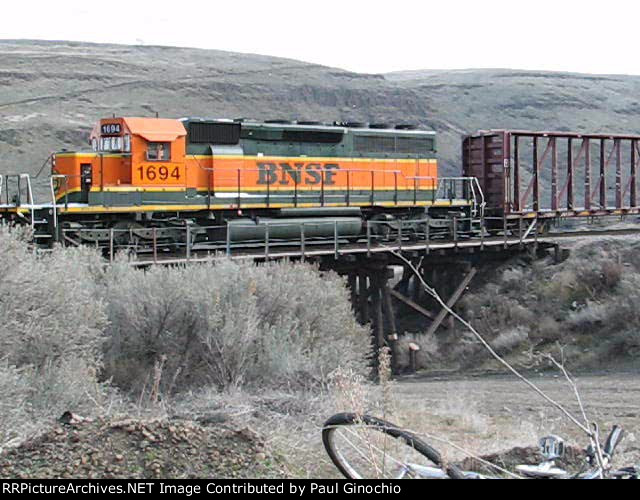 BNSF 1694